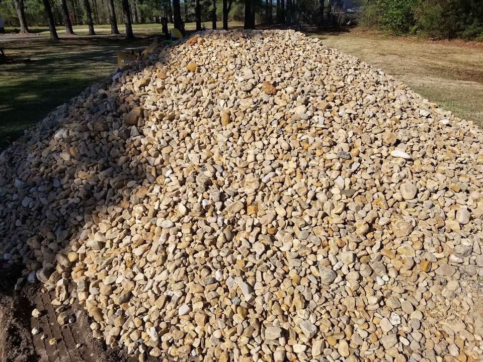 Ouachita Oversize Washed River Rock (Bin 4) | Leading Edge Landscaping ...